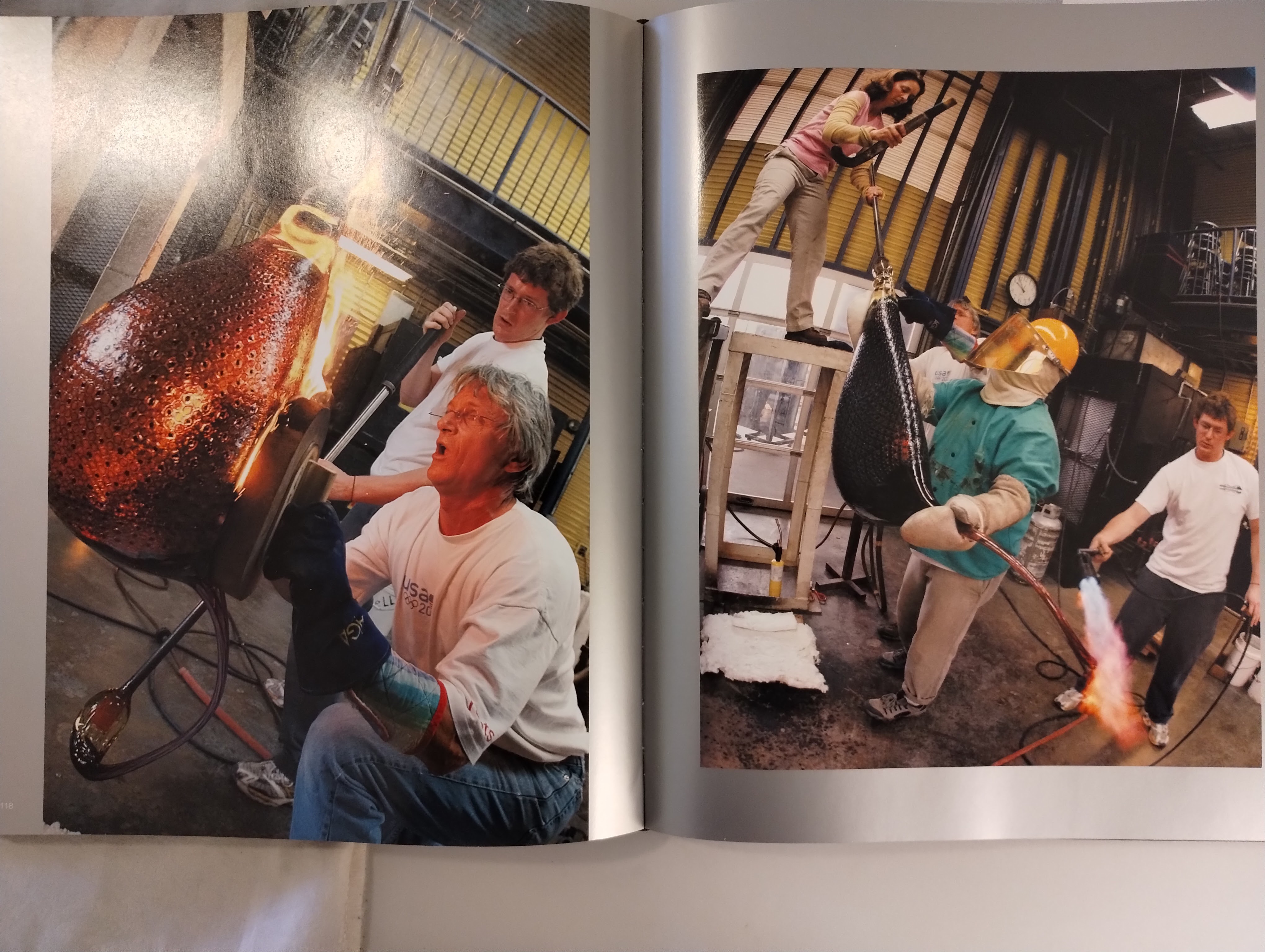 STEPHEN ROLFE POWELL GLASSMAKER